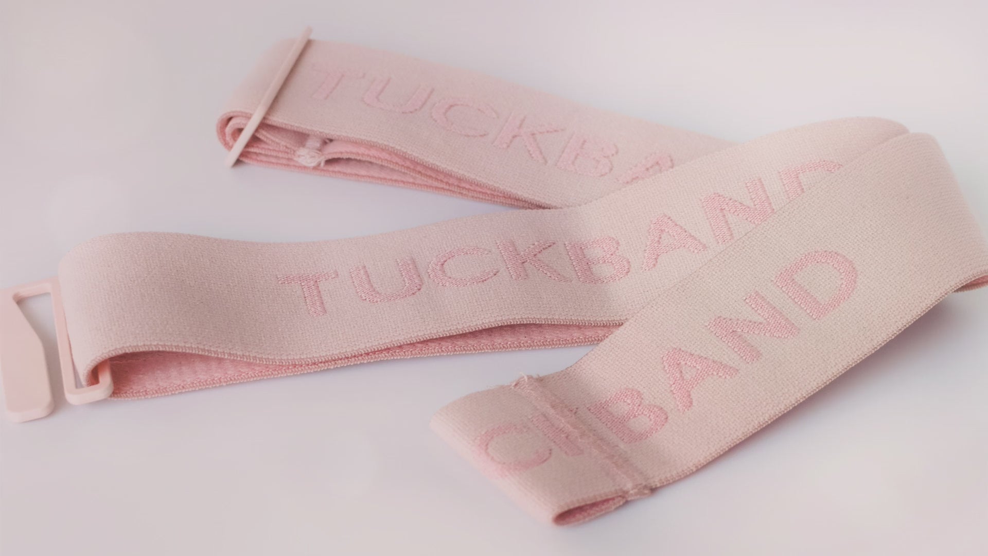 TUCKBAND | Elastic belt for your perfect tuck – TuckBand